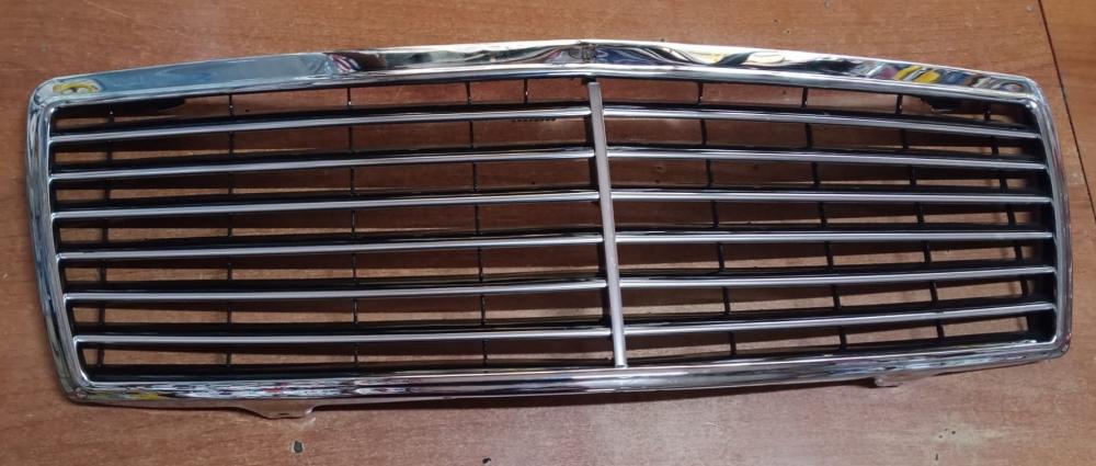 Mercedes W140 1994- Ön Panjur (İthal) A1408800683 - Sorunuz