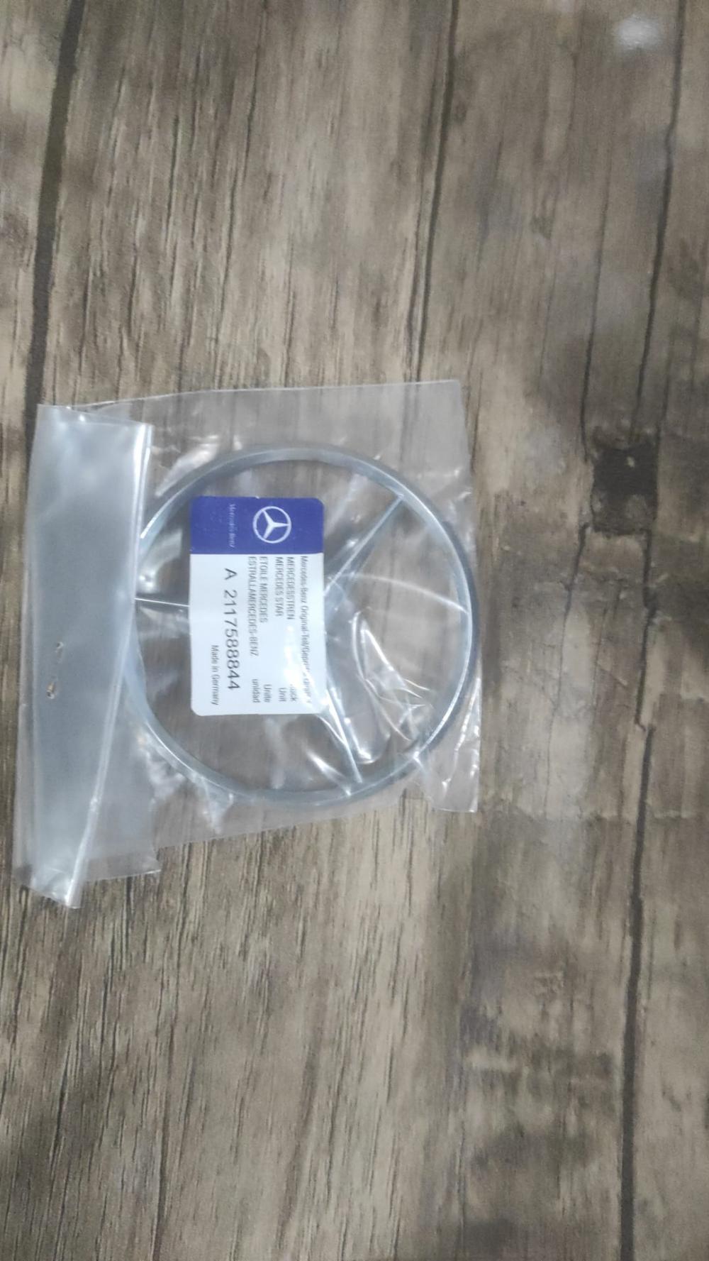 Mercedes W211 Bagaj Arması Orjinal A2117580058 * - Sorunuz