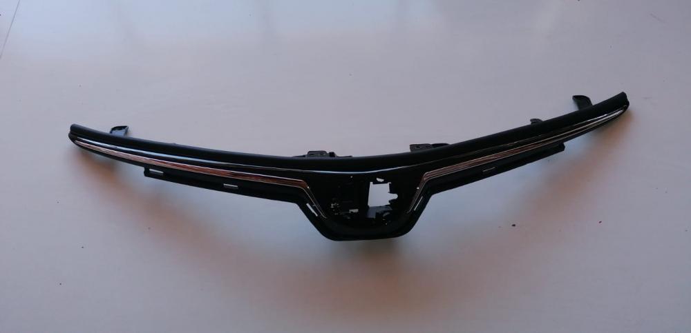 Toyota Corolla 2019-2022 Ön Panjur (İthal) 53114-02580 - Sorunuz